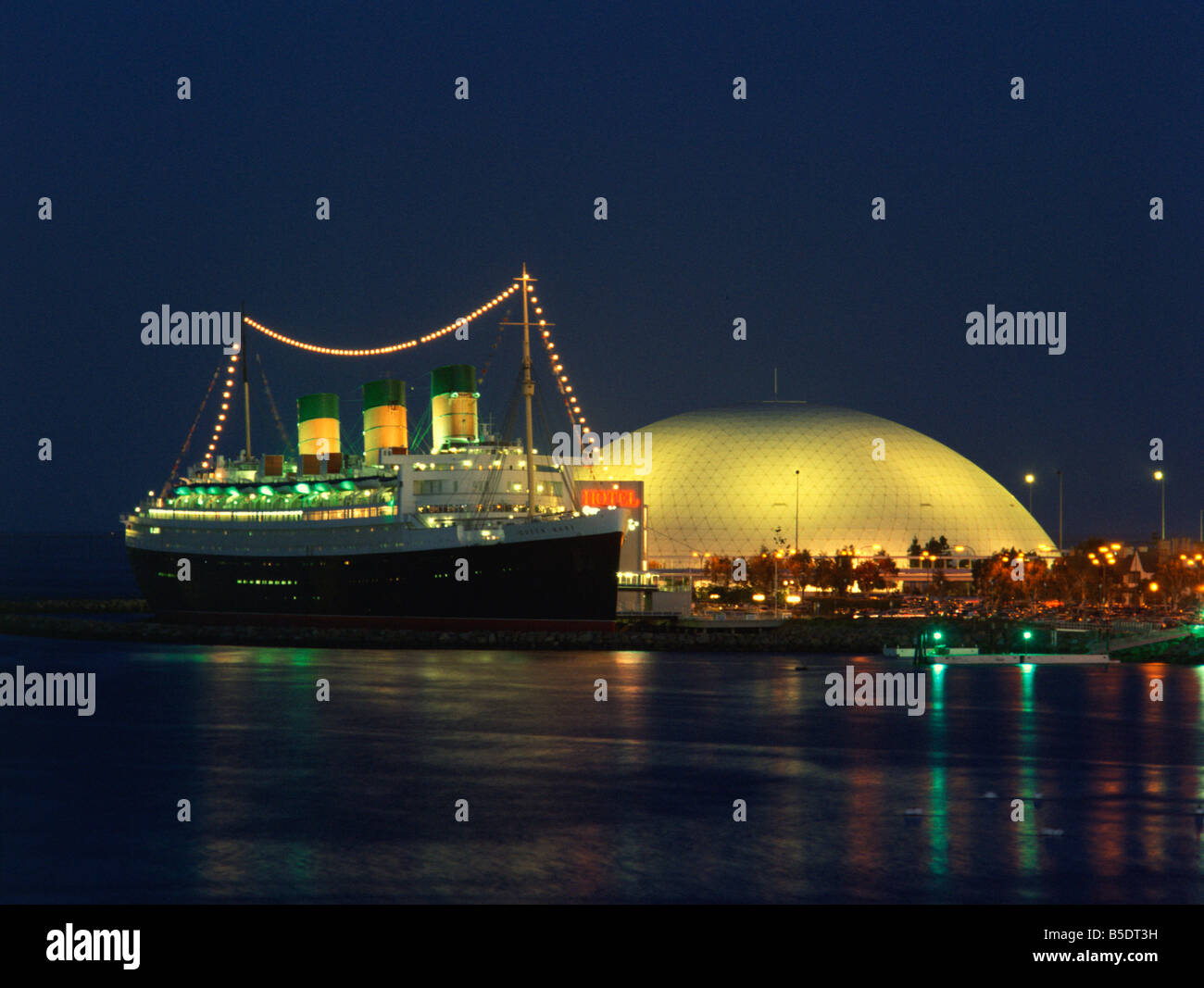 Queen Mary and Spruce Goose Dome, Long Beach, California, USA, North ...
