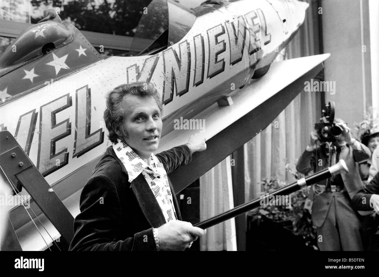 Evel Knievel, the world's highest paid Dare Devil, the legend in the ...
