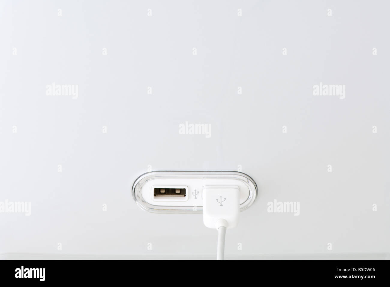 USB cable connected to USB port Stock Photo - Alamy