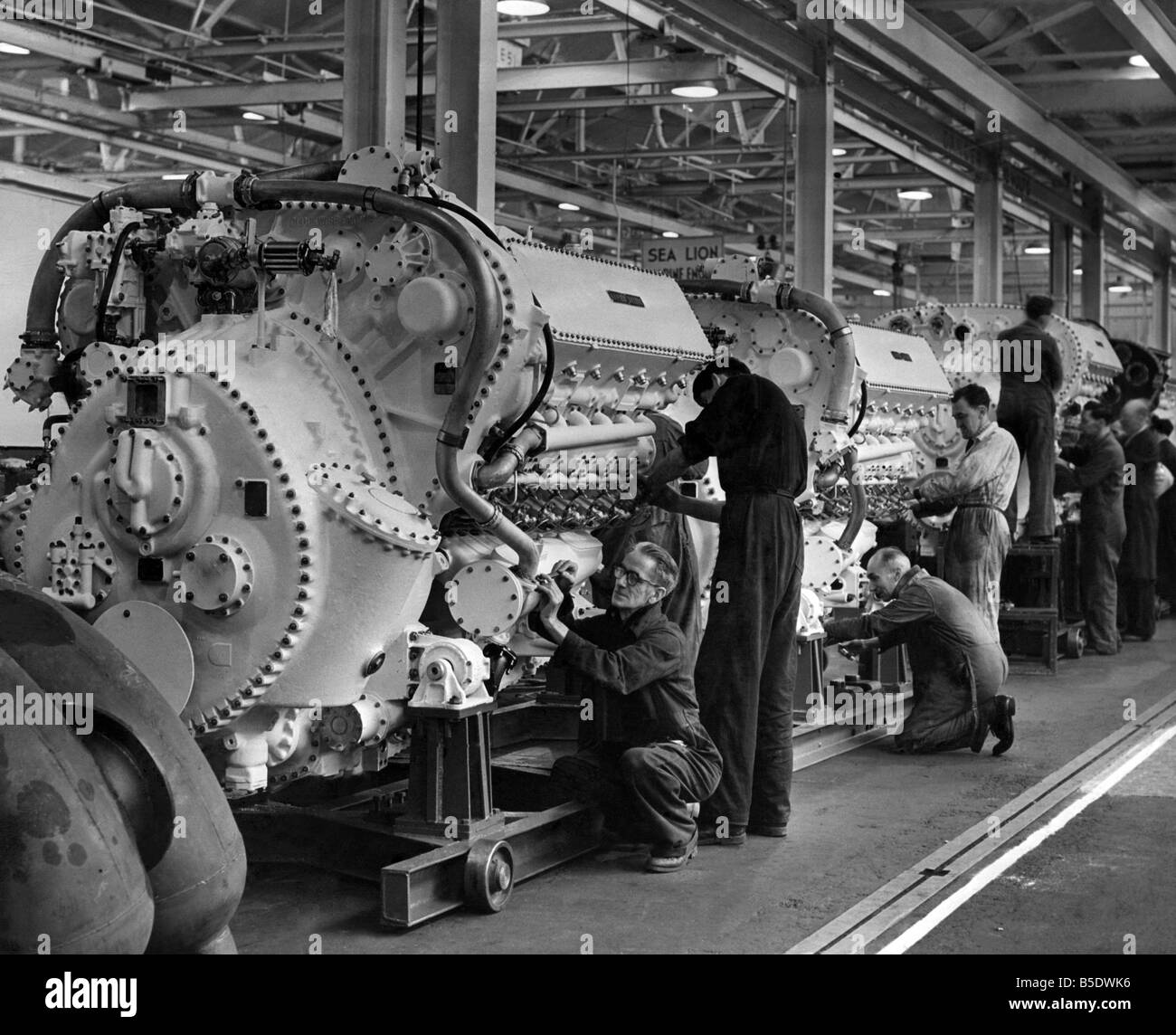 English Electric activities on Merseyside: Assembly of Napier 'Deltic ...