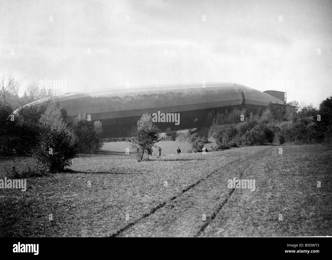 Zeppelin airship wreckage October 1917 airships german Brought down in ...