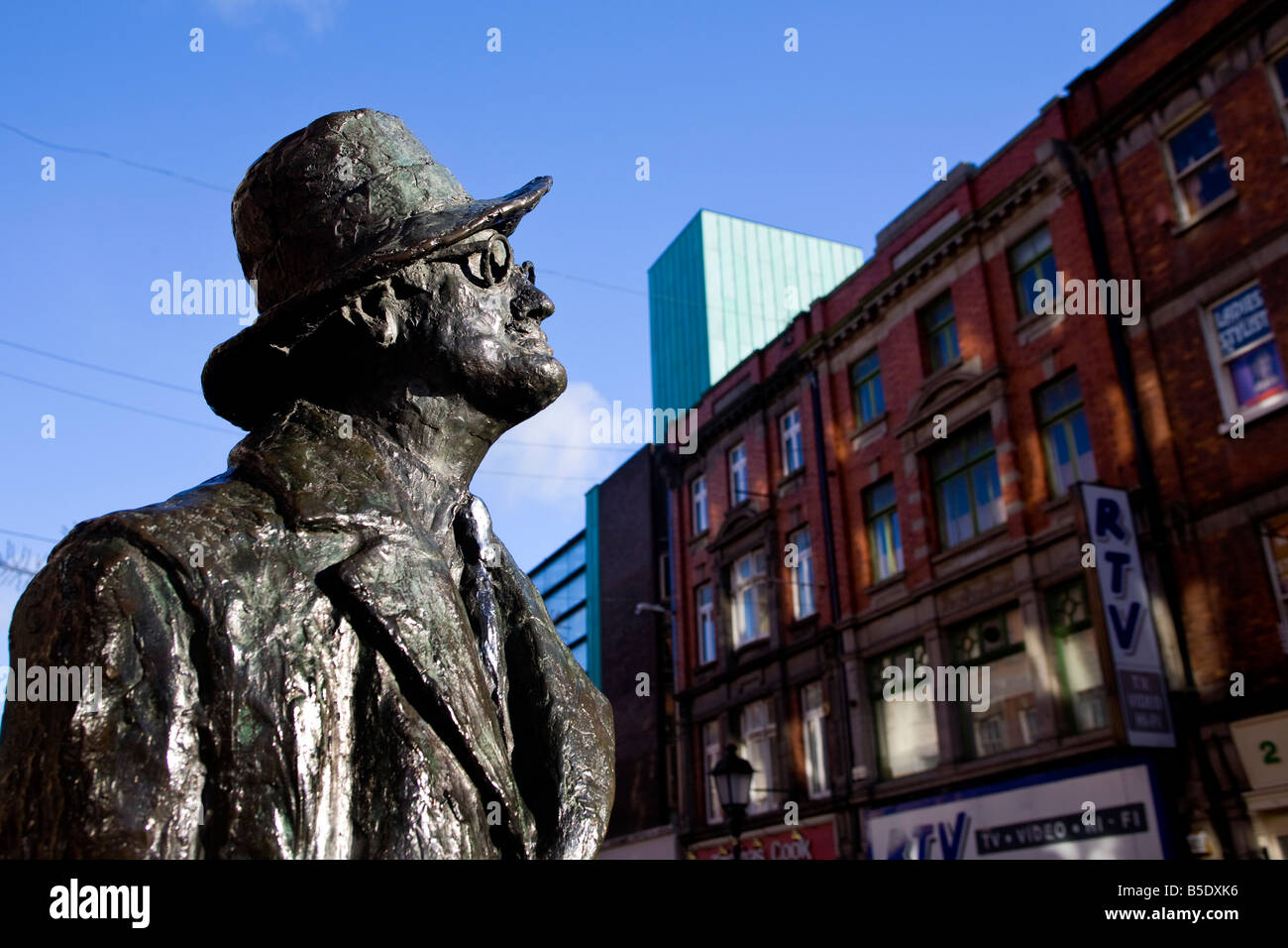 Statue of novelist James Joyce on Dublin's North Earl Street by ...