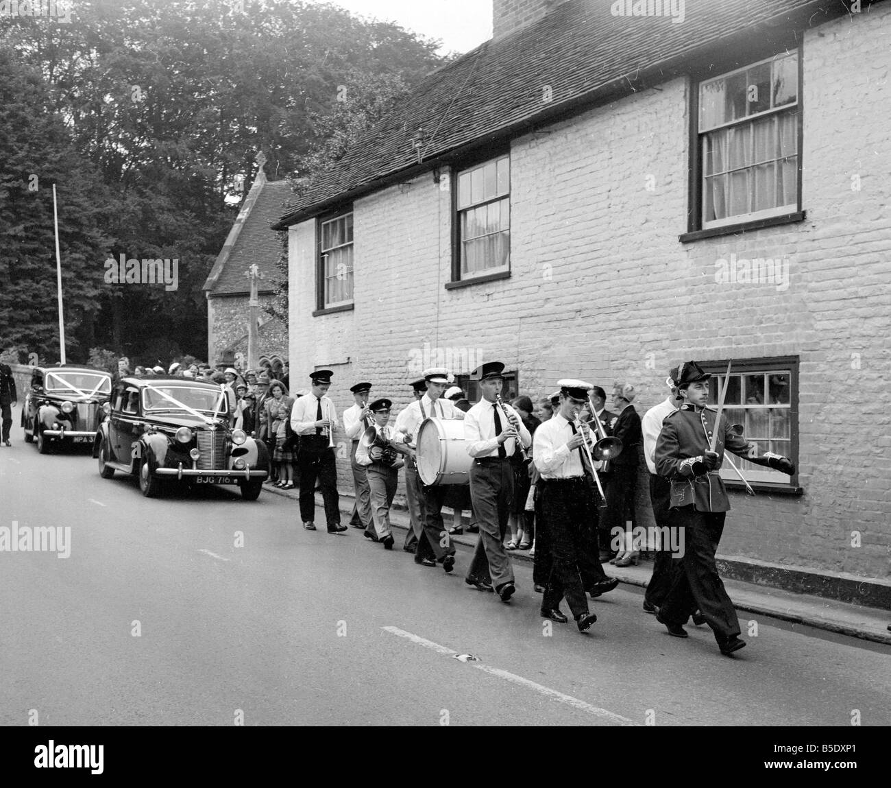 St peters church bridge kent hi-res stock photography and images - Alamy