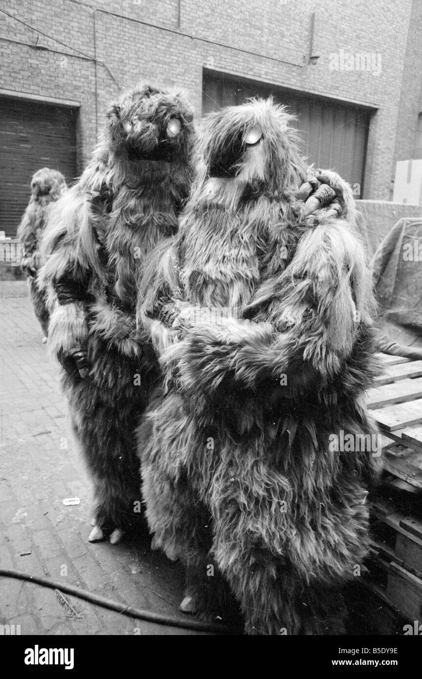 The Yeti Mark two - seven foot tall monsters with light eyes ...