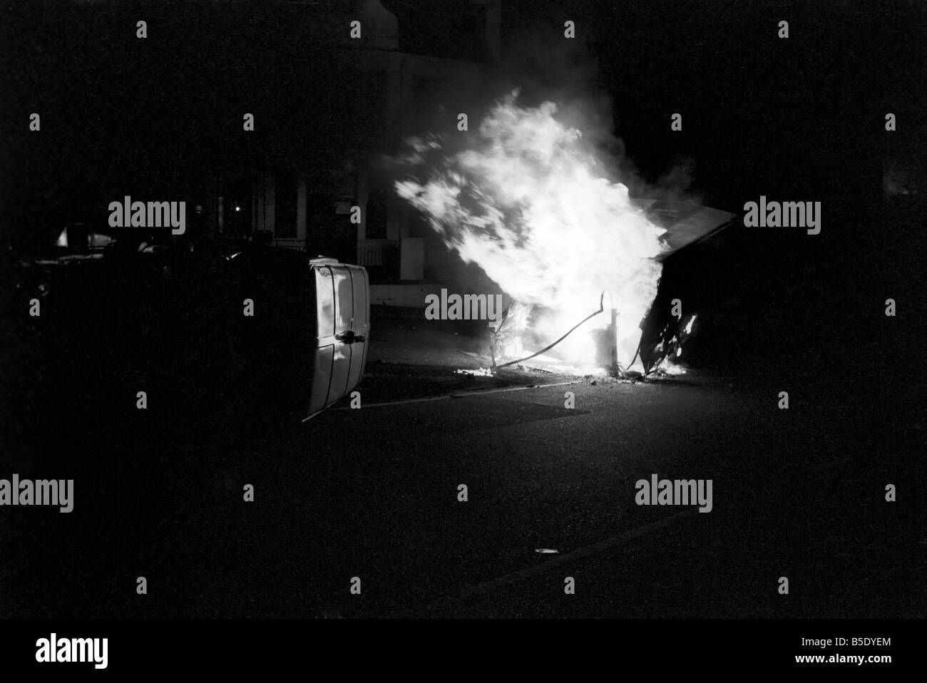 Southall Riots: Police: Law and Order: General scenes showing ...