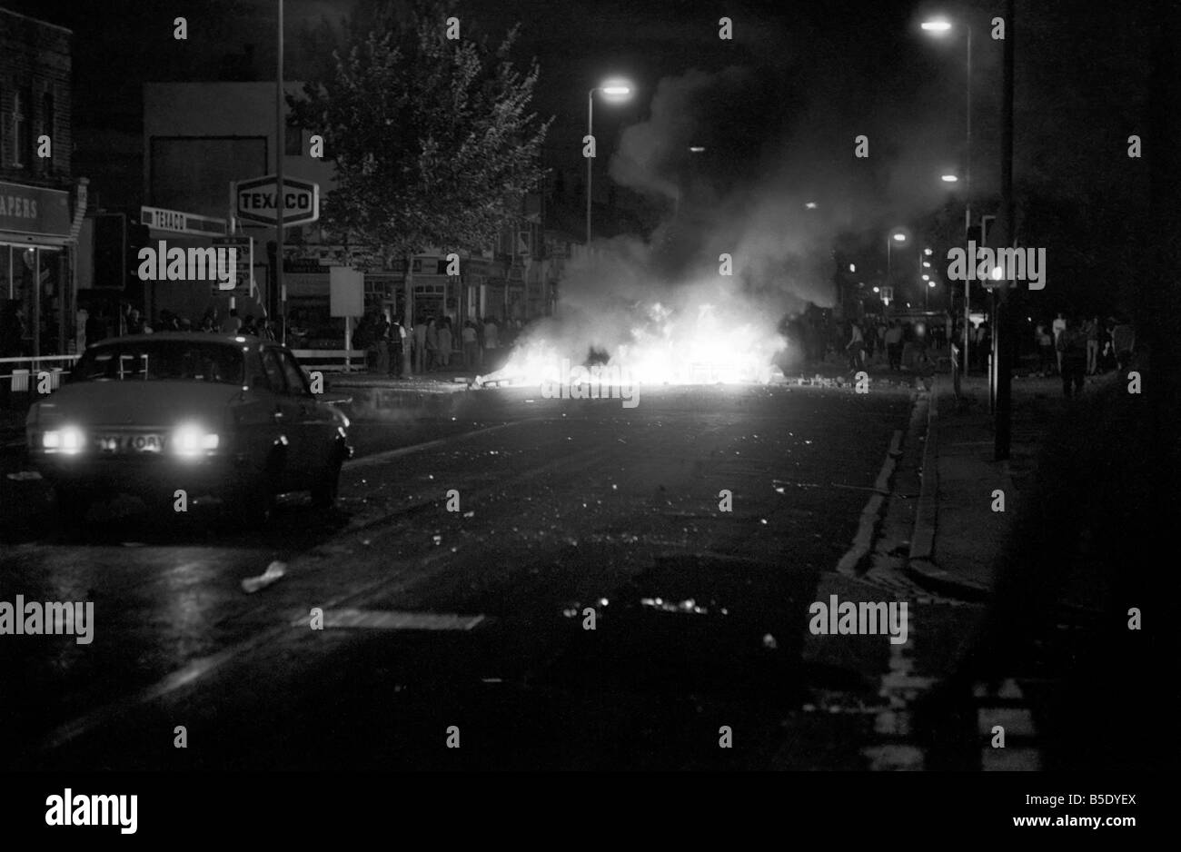 Southall Riots: Police: Law and Order: General scenes showing ...