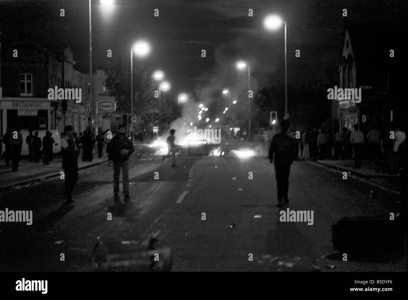 Southall Riots: Police: Law and Order: General scenes showing ...