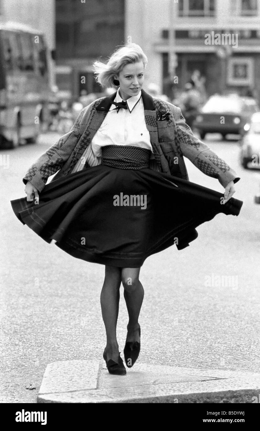 Clothing Fashion: Women fashions for Autumn/Winter 1988. March 1987 ...