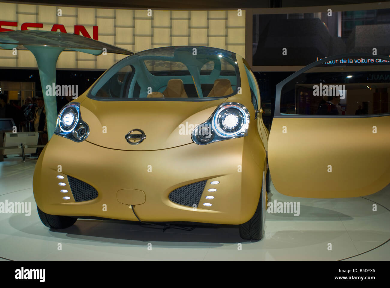 Paris France, Paris Auto Show, Electric Motor, Concept Car Nissan "NUV ...