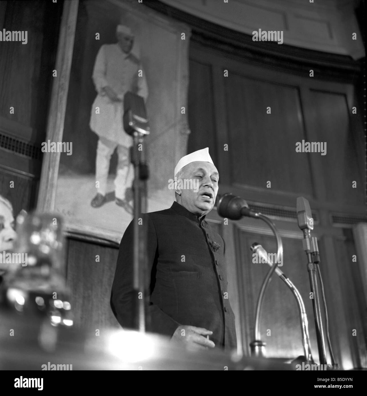 Jawaharlal nehru speech hi-res stock photography and images - Alamy