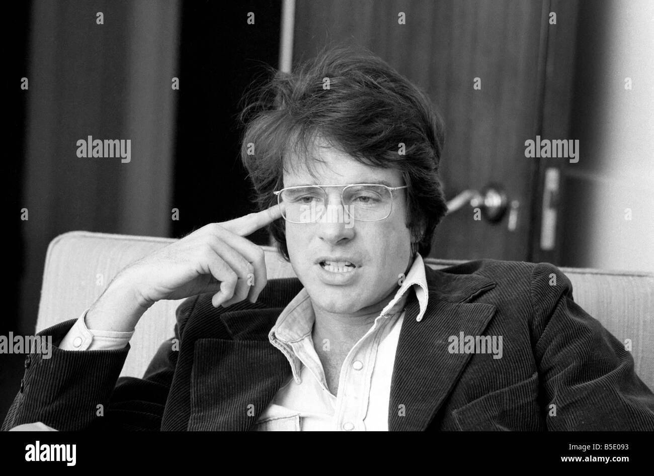 US Actor Warren Beattie seen here in his Claridges Hotelroom here to ...
