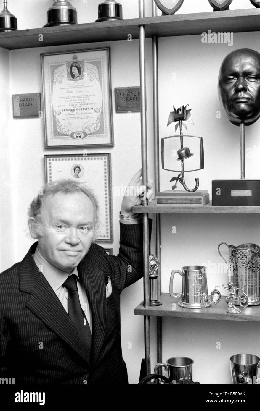 Charlie drake hi-res stock photography and images - Alamy