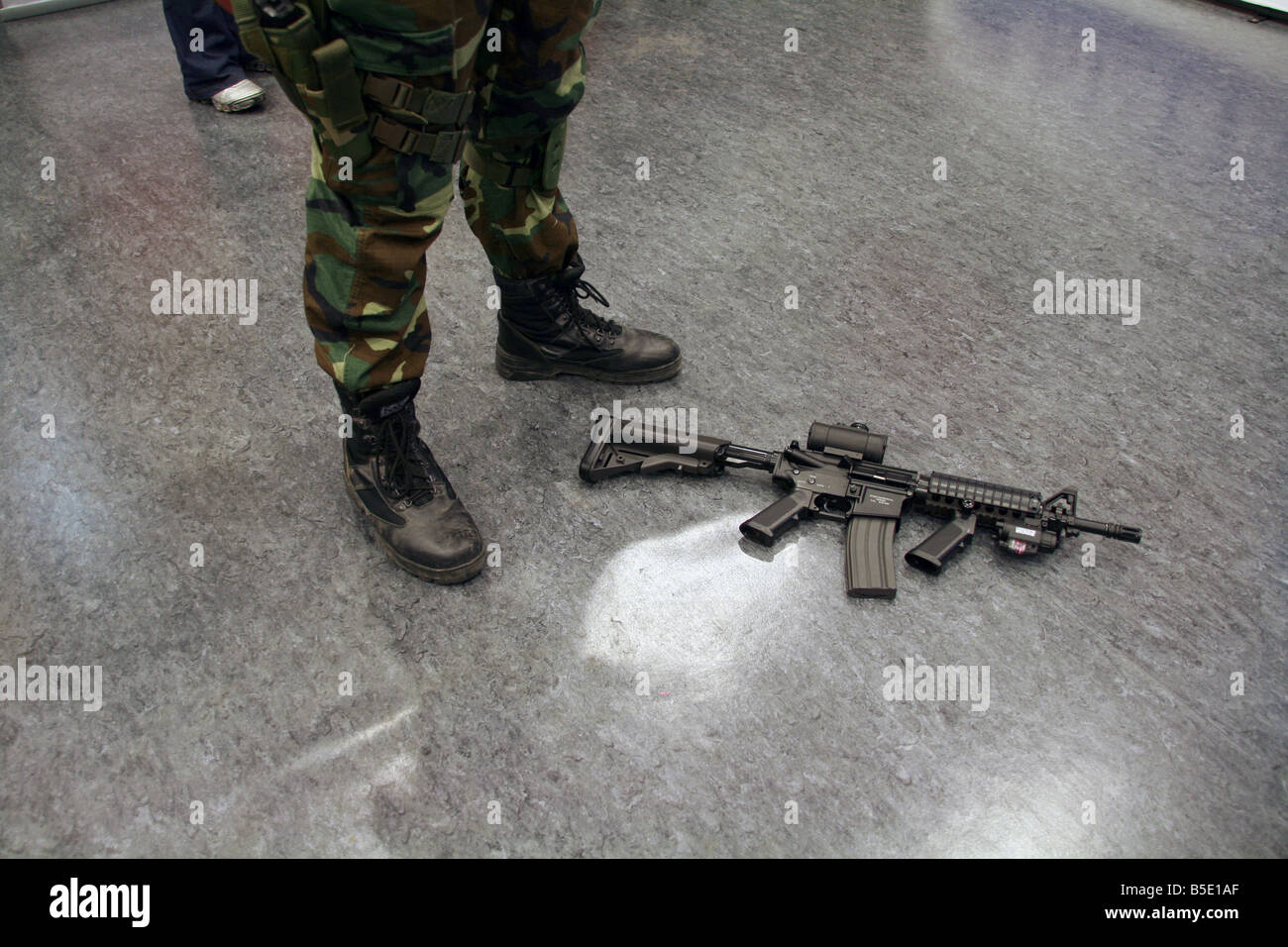 one army soldier man with assault rifle weapon Stock Photo - Alamy