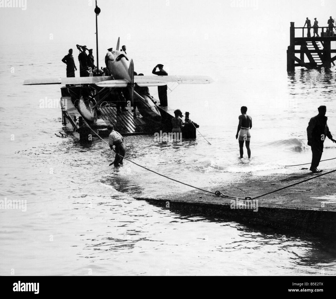 Seaplane 1920s hi-res stock photography and images - Alamy
