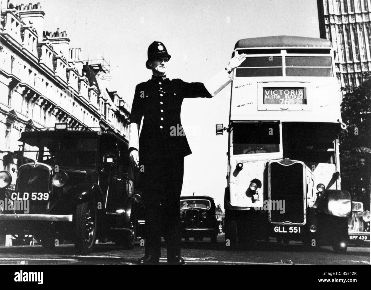 1930s police traffic officer hi-res stock photography and images - Alamy