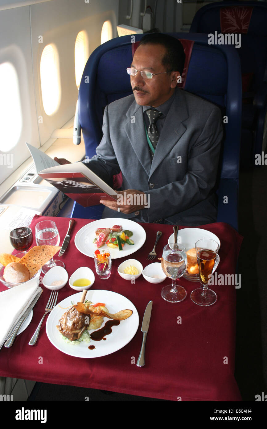 Passenger malaysian airlines jumbo first class Stock Photo - Alamy