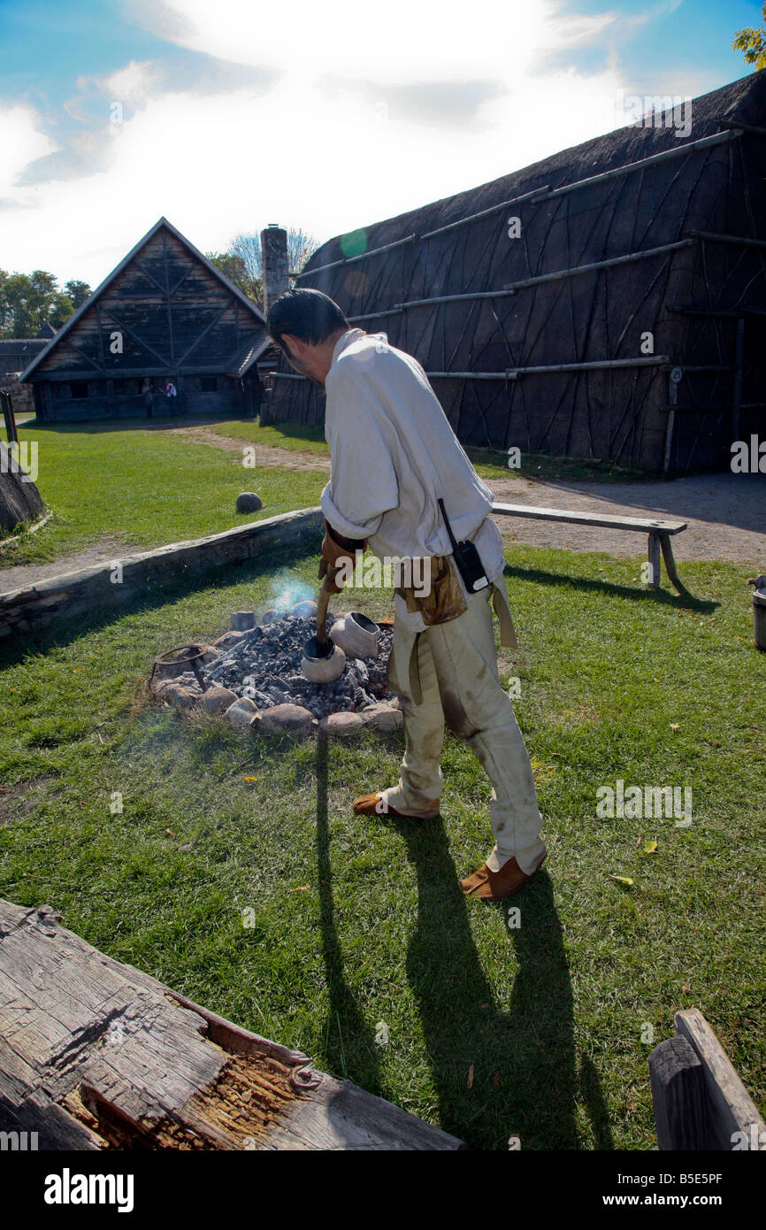 Hurons iroquois hi-res stock photography and images - Alamy