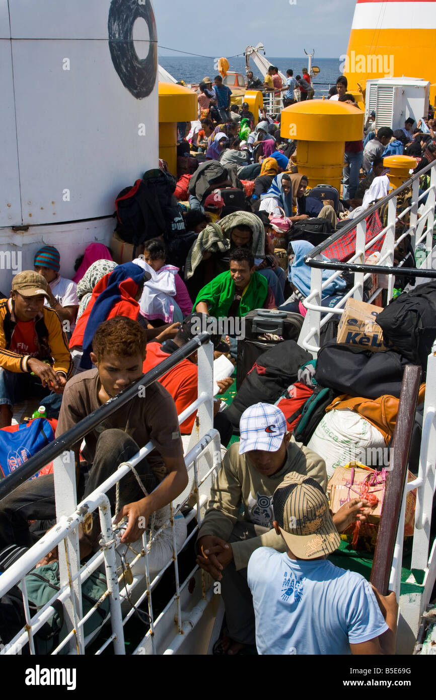 Passengers on an Overcrowded PELNI Passenger Ferry in Indonesia Stock ...