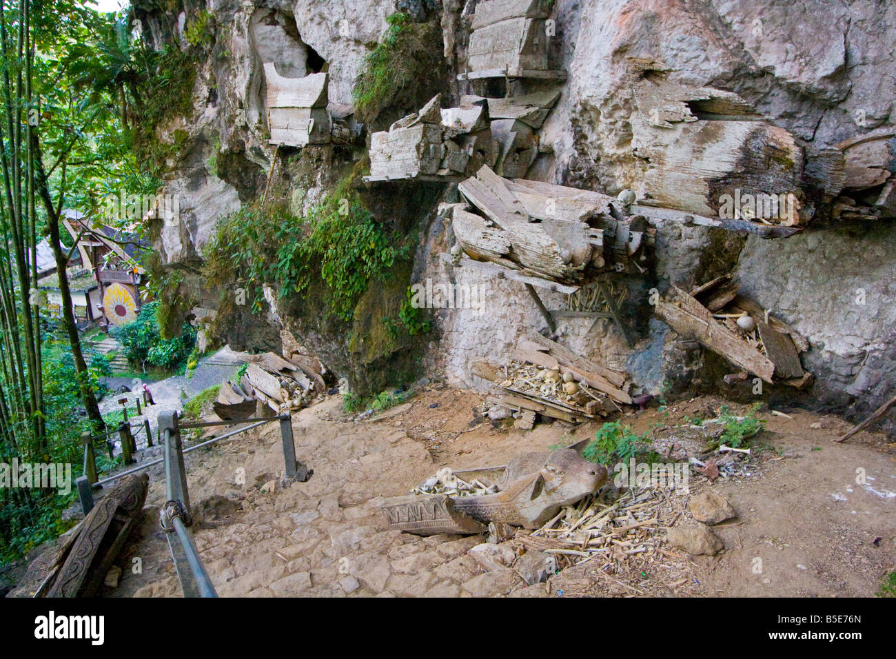 Cave Cemeteries at Kete Kesu in Tana Toraja on Sulawesi in Indonesia ...
