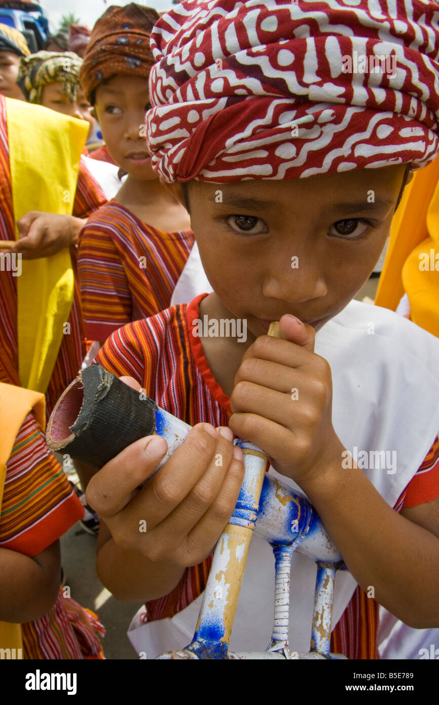 Traditional musical instruments hi-res stock photography and images - Alamy