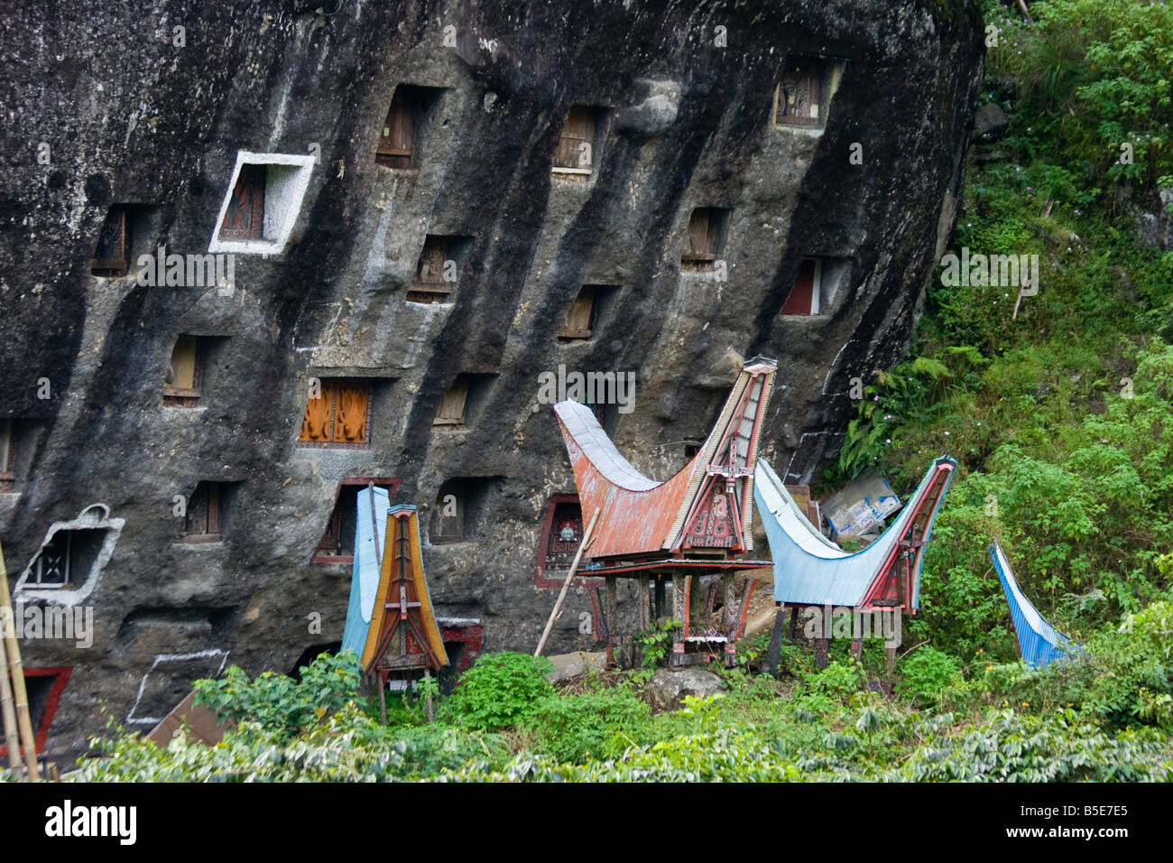 Cave Cemetery in Lokomata in Tana Toraja on Sulawesi in Indonesia Stock ...