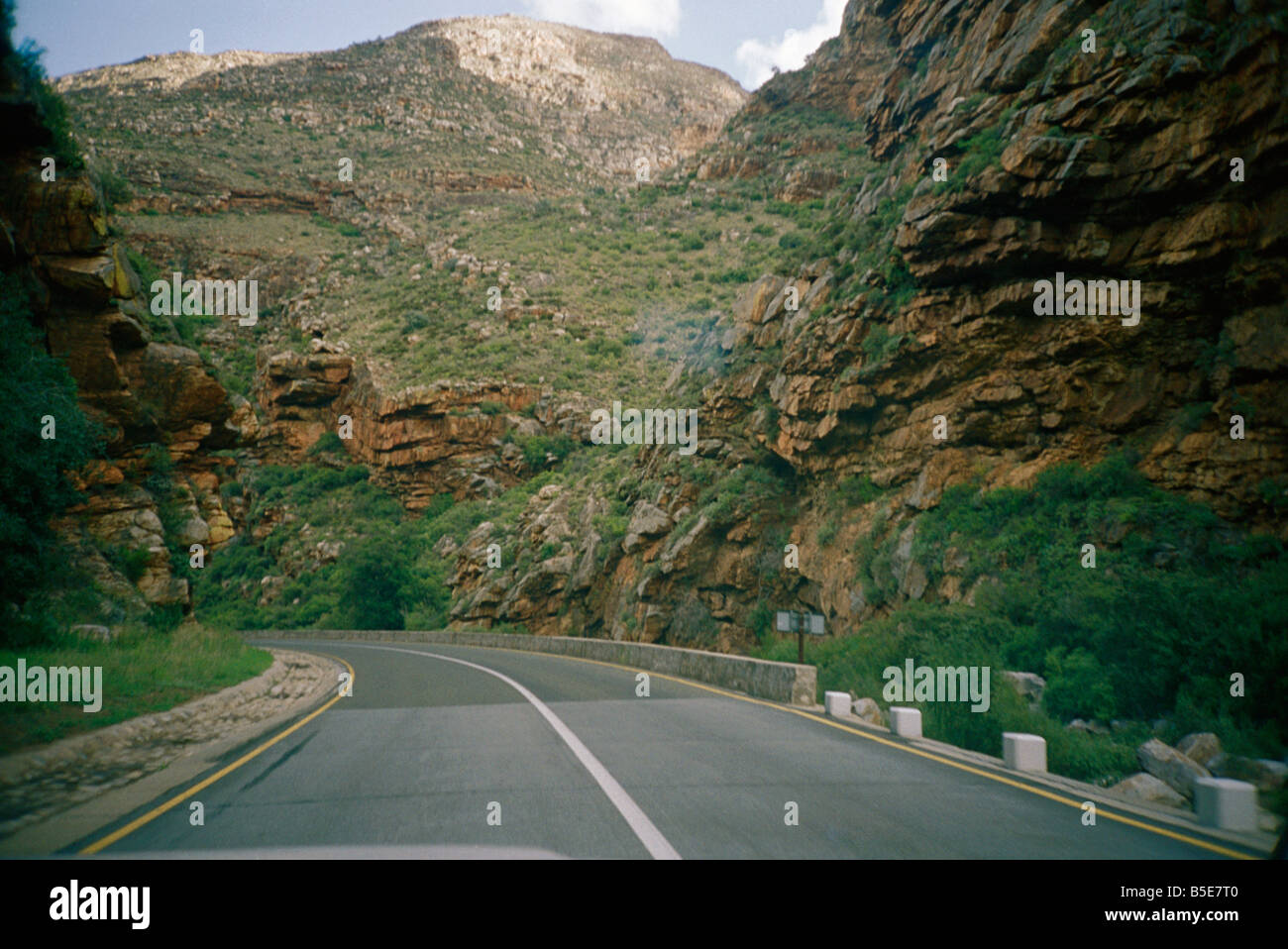 South Africa, Western Cape, Road through Meiringspoort, in Swartberge ...