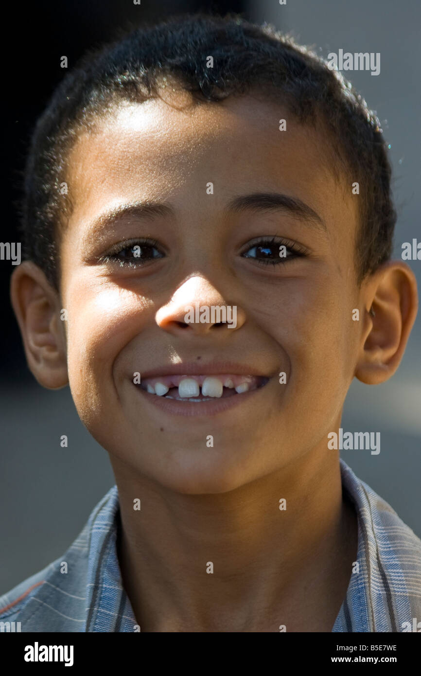 Egyptian boy hi-res stock photography and images - Alamy
