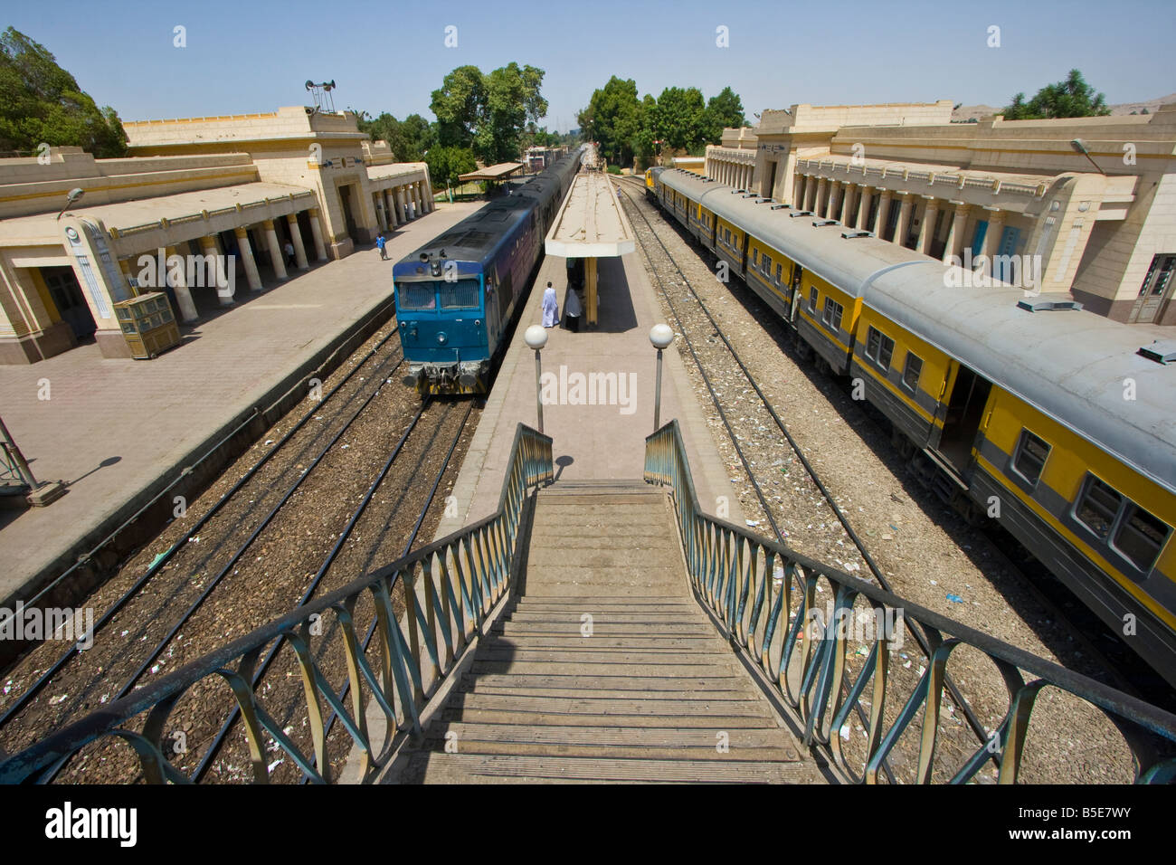 Egyptian railway hi-res stock photography and images - Alamy