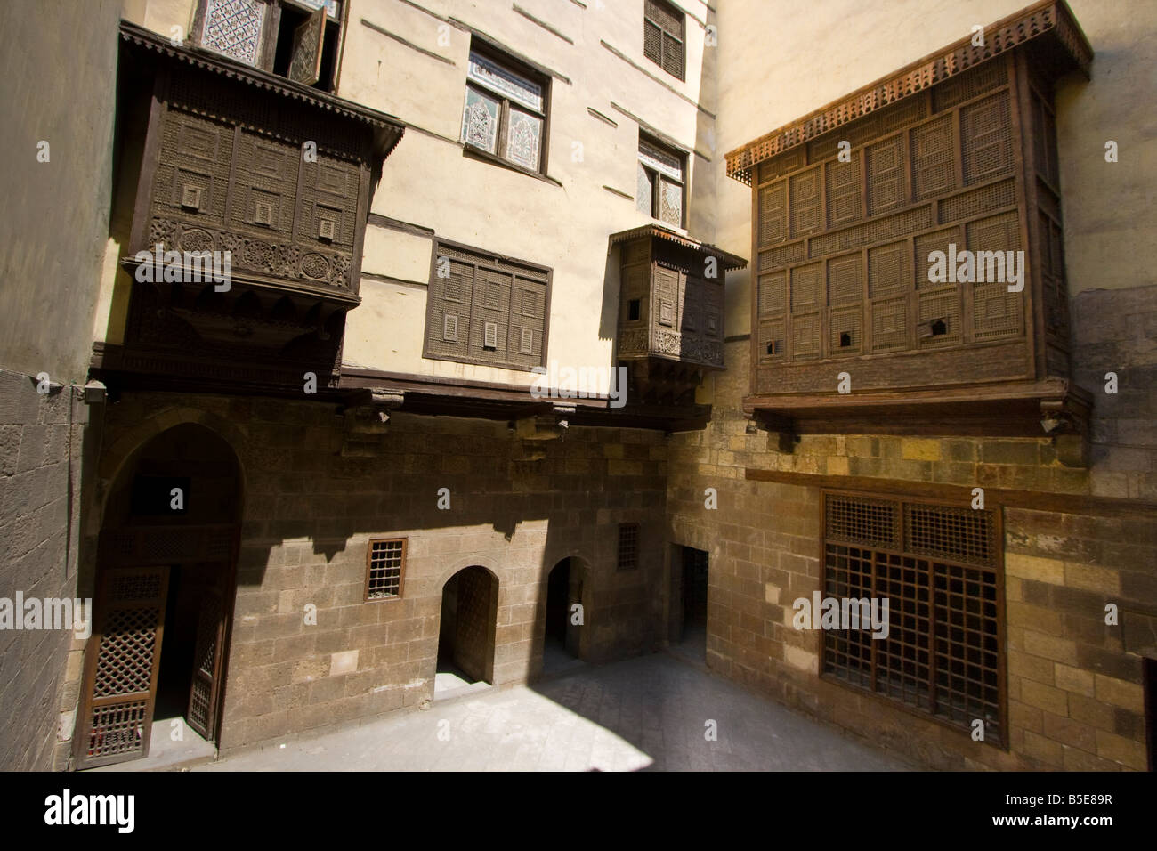 Zeinab hi-res stock photography and images - Alamy