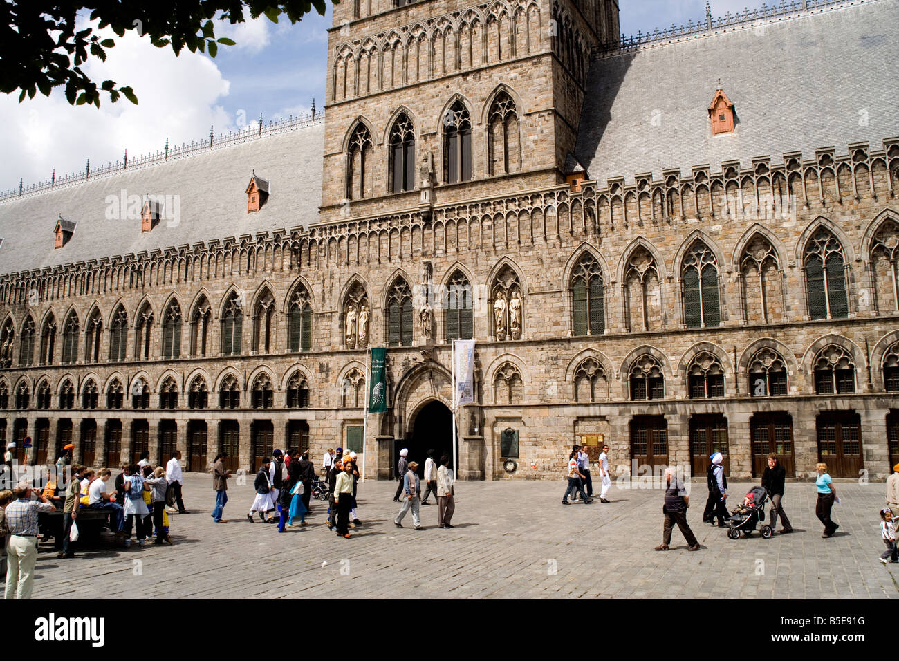 Cloth hall ypres hi-res stock photography and images - Alamy