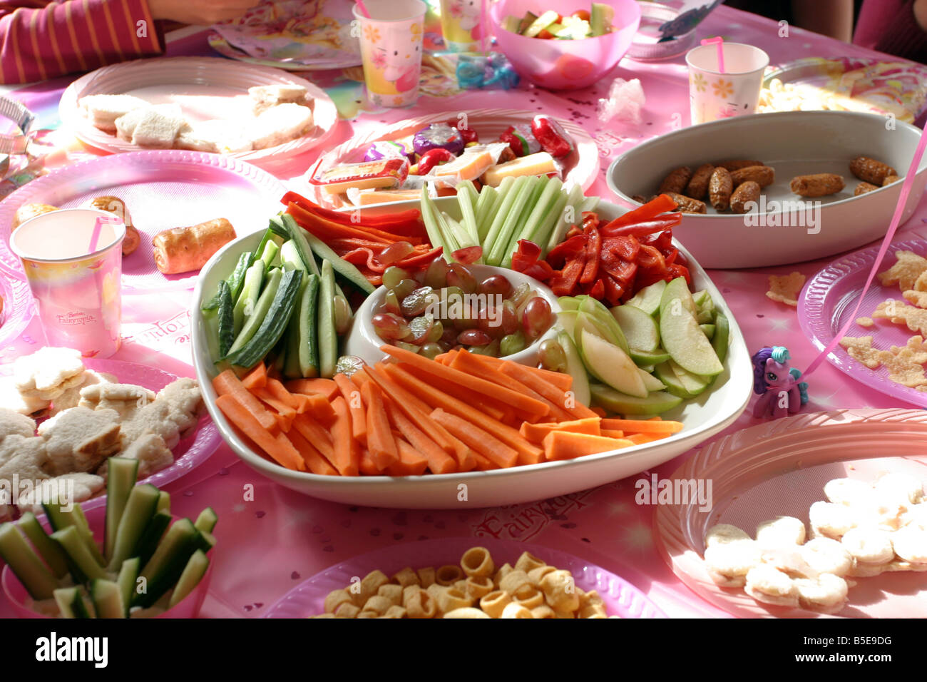 Party food spread hi-res stock photography and images - Alamy