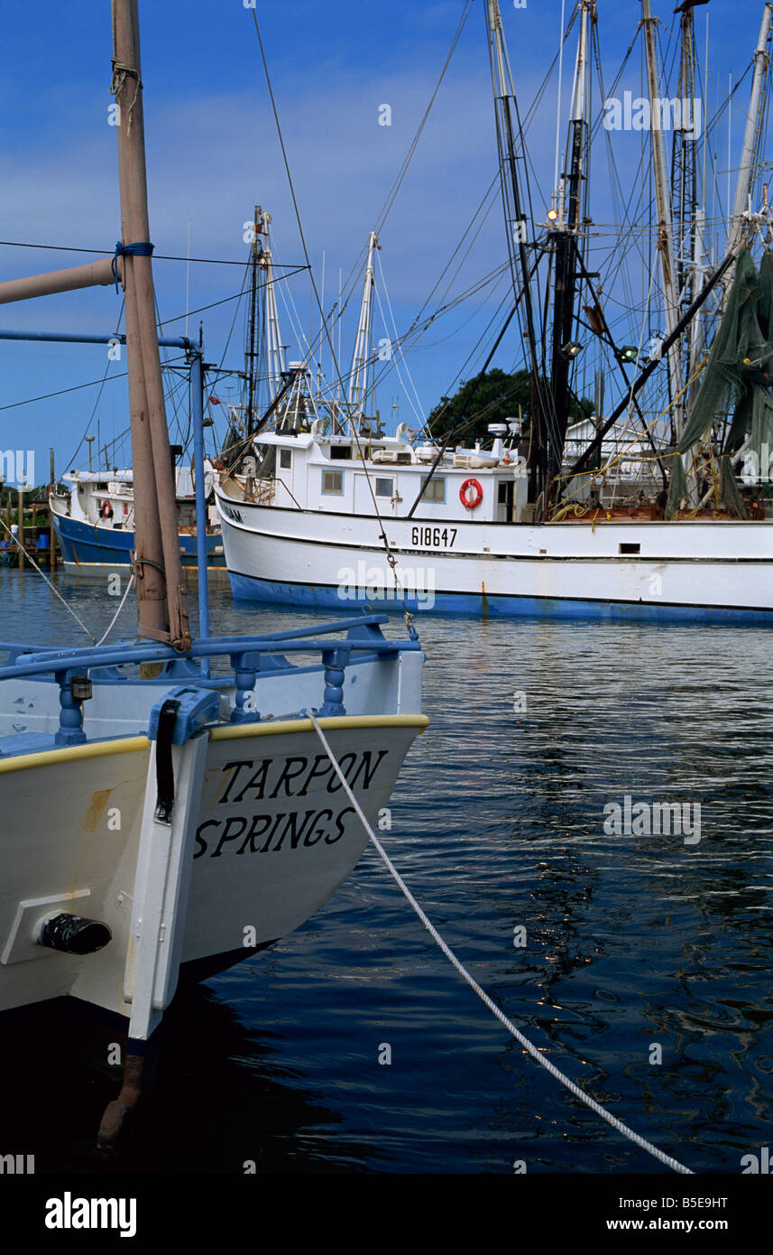 Sponge Docks and boats, Tarpon Springs, known for its Greek sponge ...
