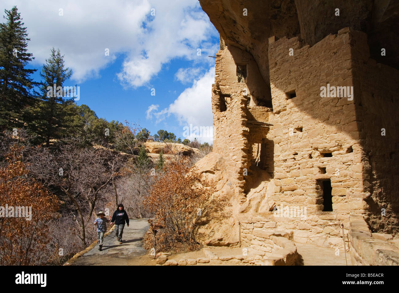 Spruce Tree House Ruins, Pueblo ruins in Mesa Verde, Mesa Verde ...