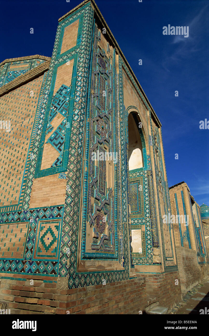 Shadi Mulk Aka mausoleum, Shah i Zindah cemetery for Timurid royal ...