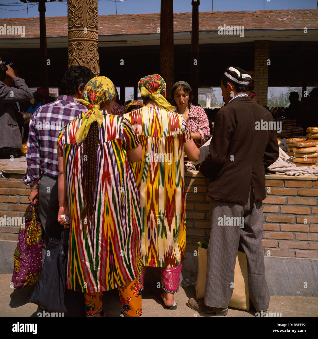 Uzbek ethnicity hi-res stock photography and images - Alamy