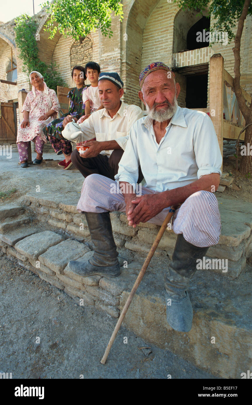 Uzbek ethnicity hi-res stock photography and images - Alamy