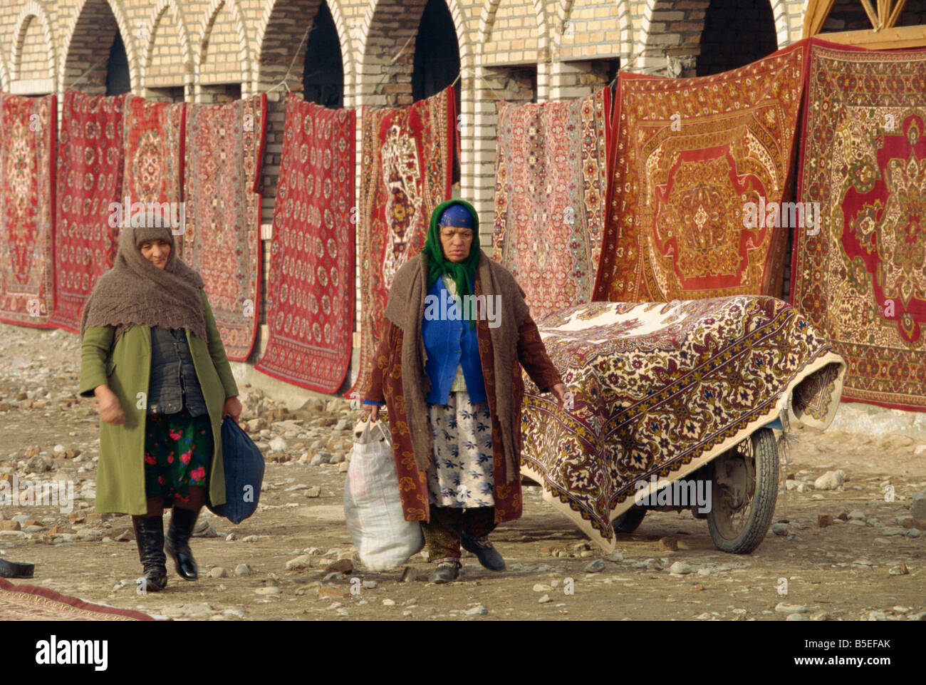 Urgut bazaar uzbekistan hi-res stock photography and images - Alamy