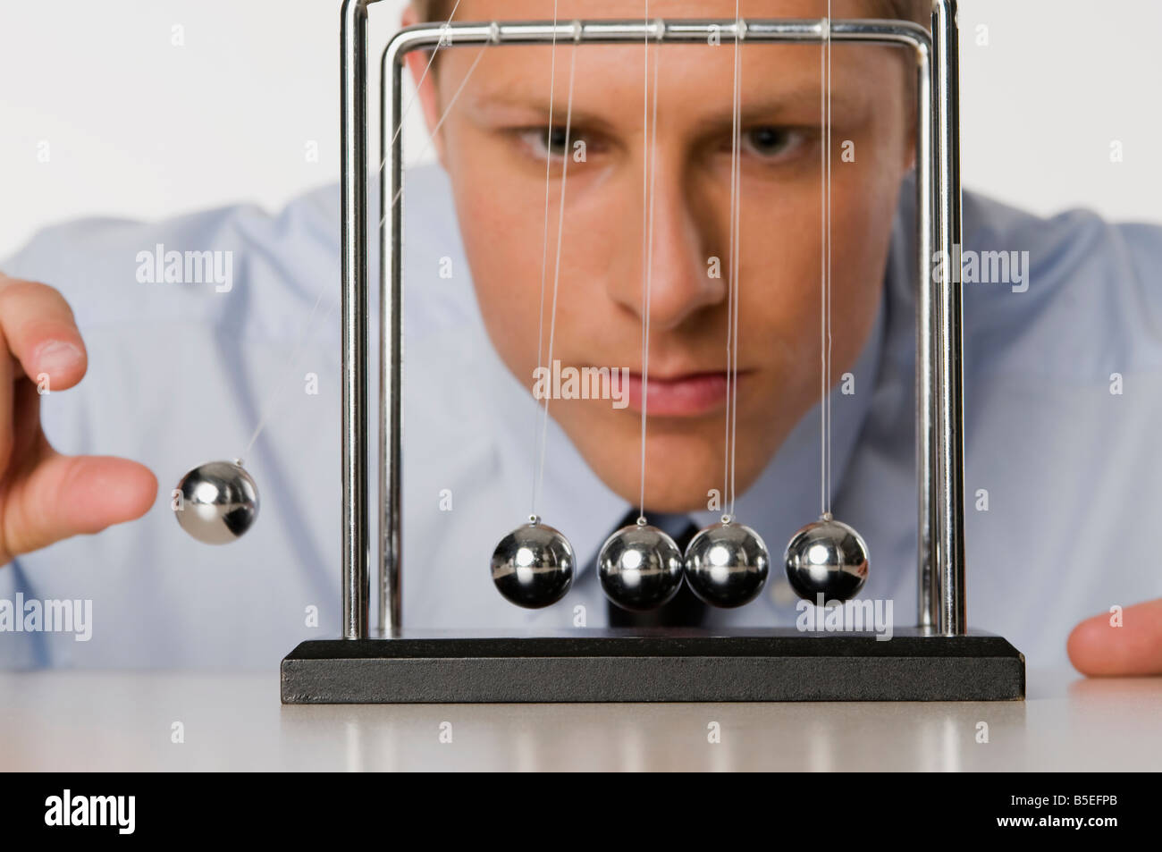 Newton S Cradle High Resolution Stock Photography and Images - Alamy