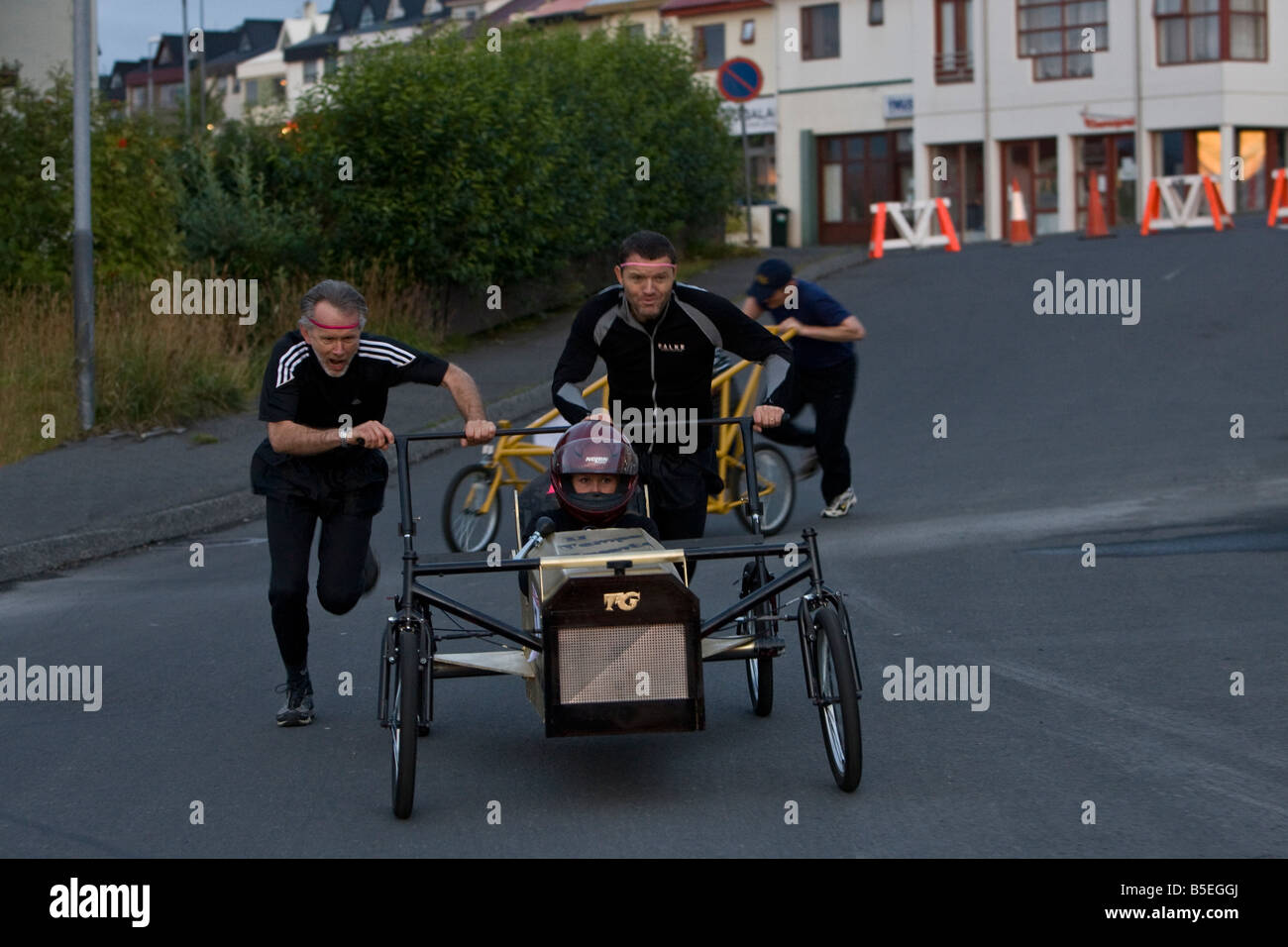Driving home hi-res stock photography and images - Alamy