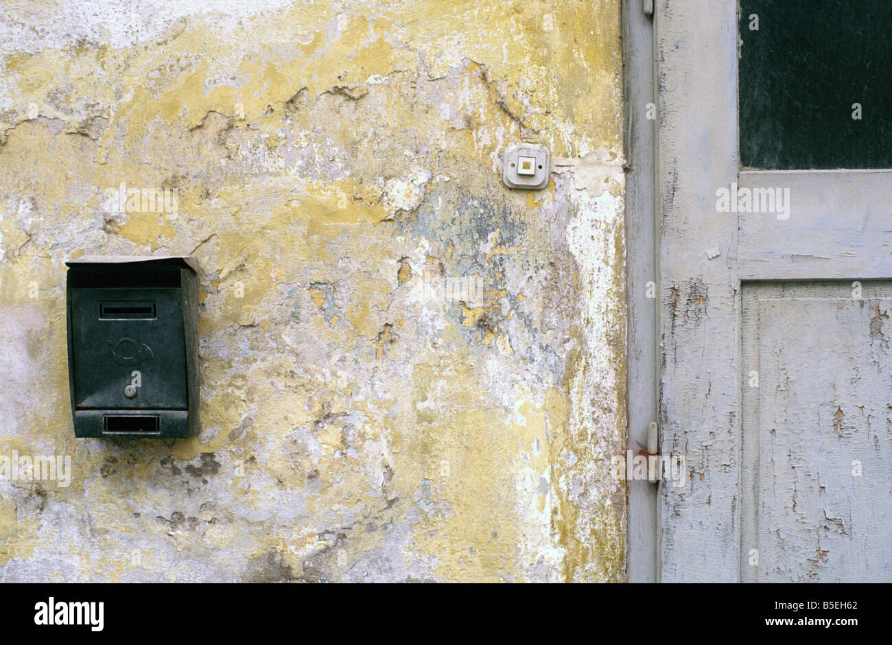 Post box on old wall Stock Photo - Alamy