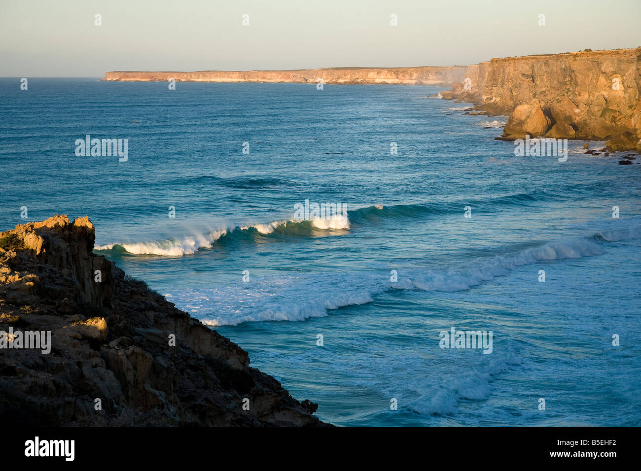 Bunda cliffs Nullarbor Plain South Australia Stock Photo - Alamy