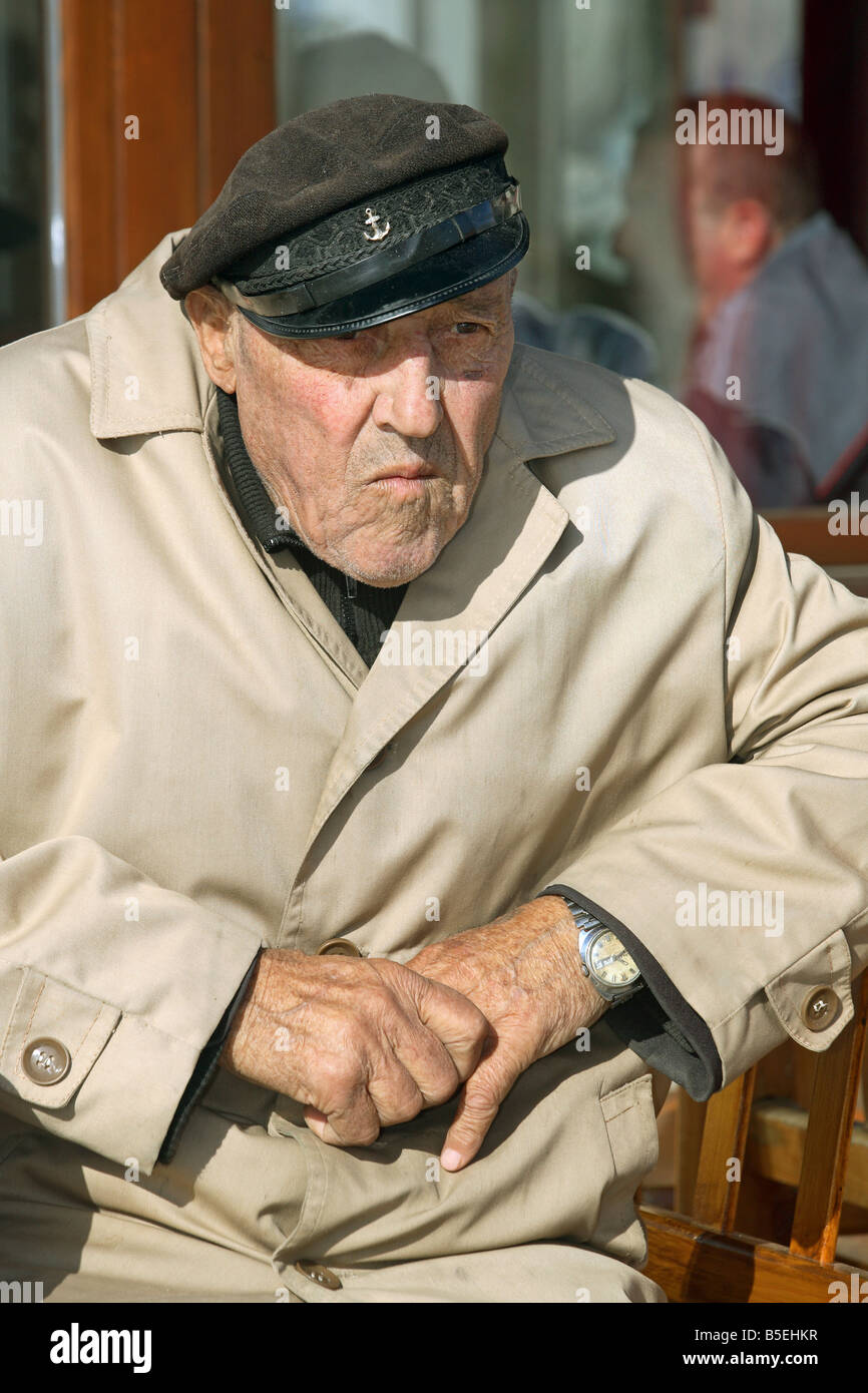 Portrait of an old fisherman Stock Photo - Alamy
