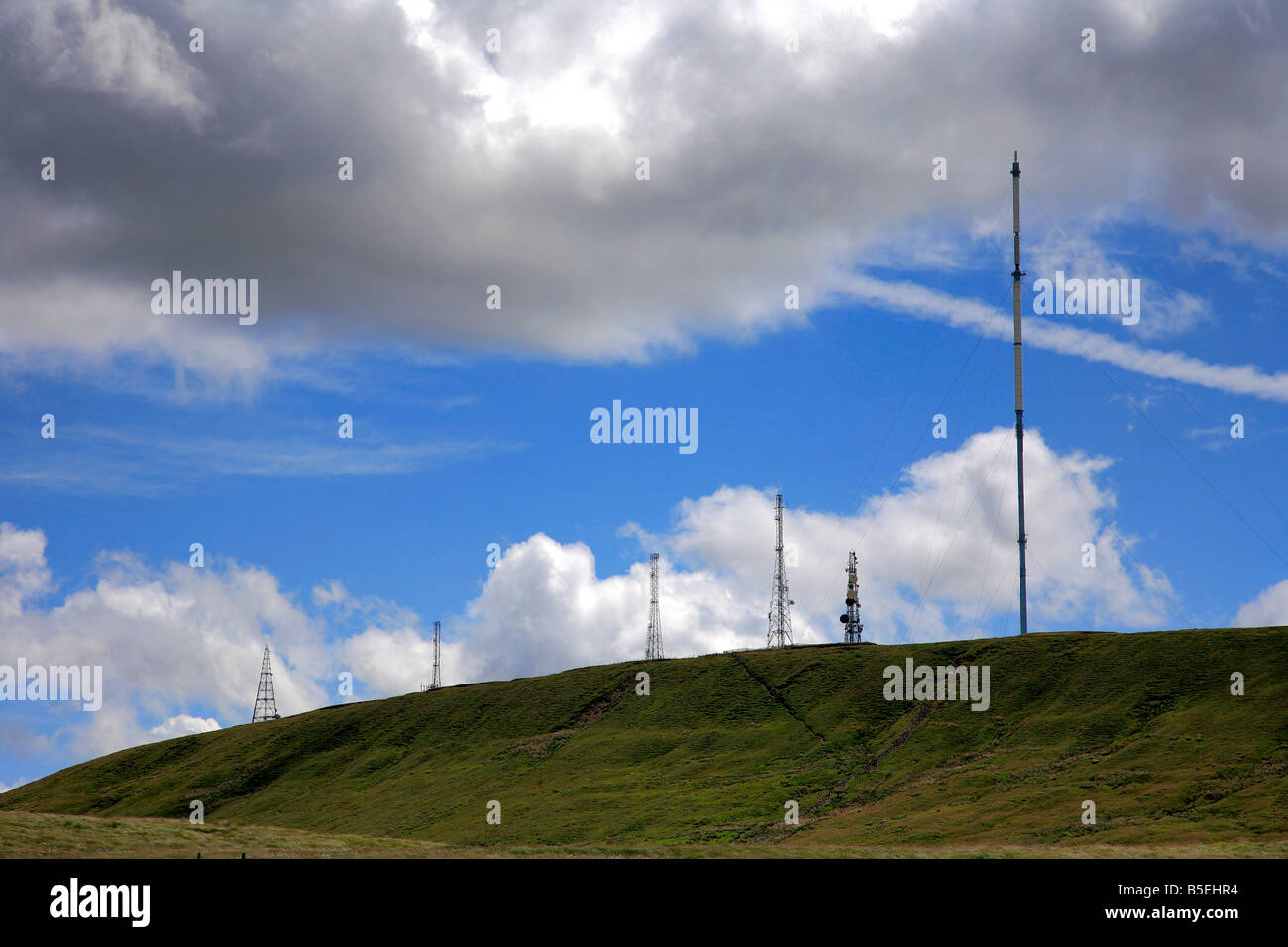 Radio ariel hi-res stock photography and images - Alamy