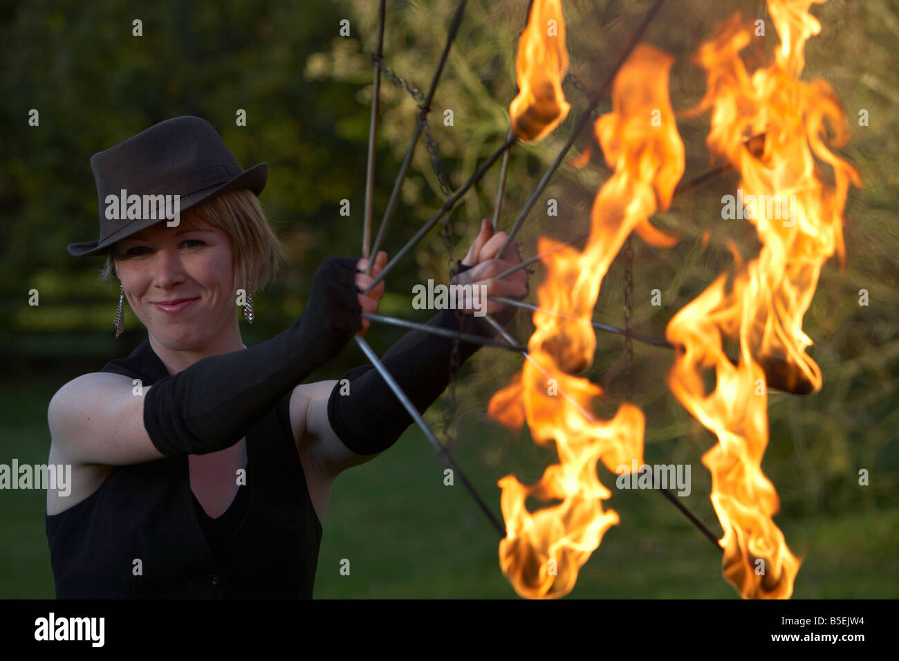 Female fire dancer hi-res stock photography and images - Alamy