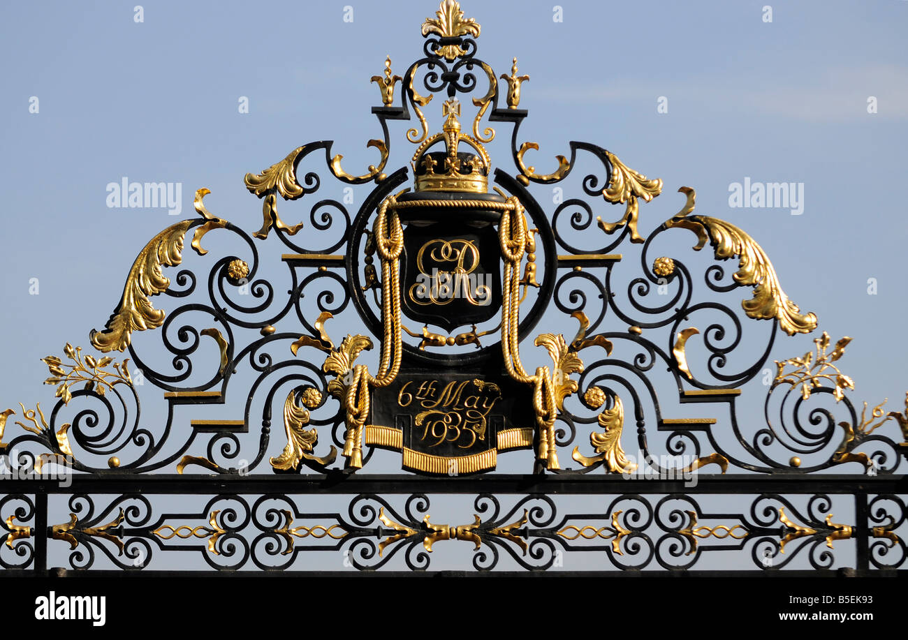 Detail on the Jubilee gates Inner Circle Regents Park London Stock ...