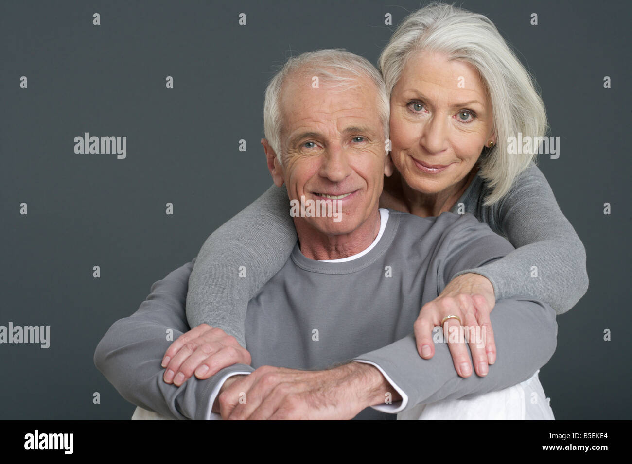 Portrait of an old couple Stock Photo - Alamy