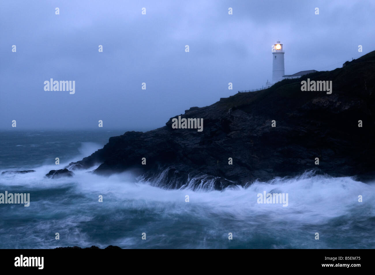 Trevose lighthouse hi-res stock photography and images - Alamy