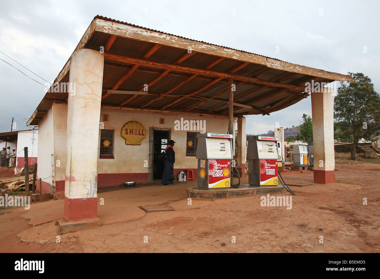 African petrol station hi-res stock photography and images - Alamy