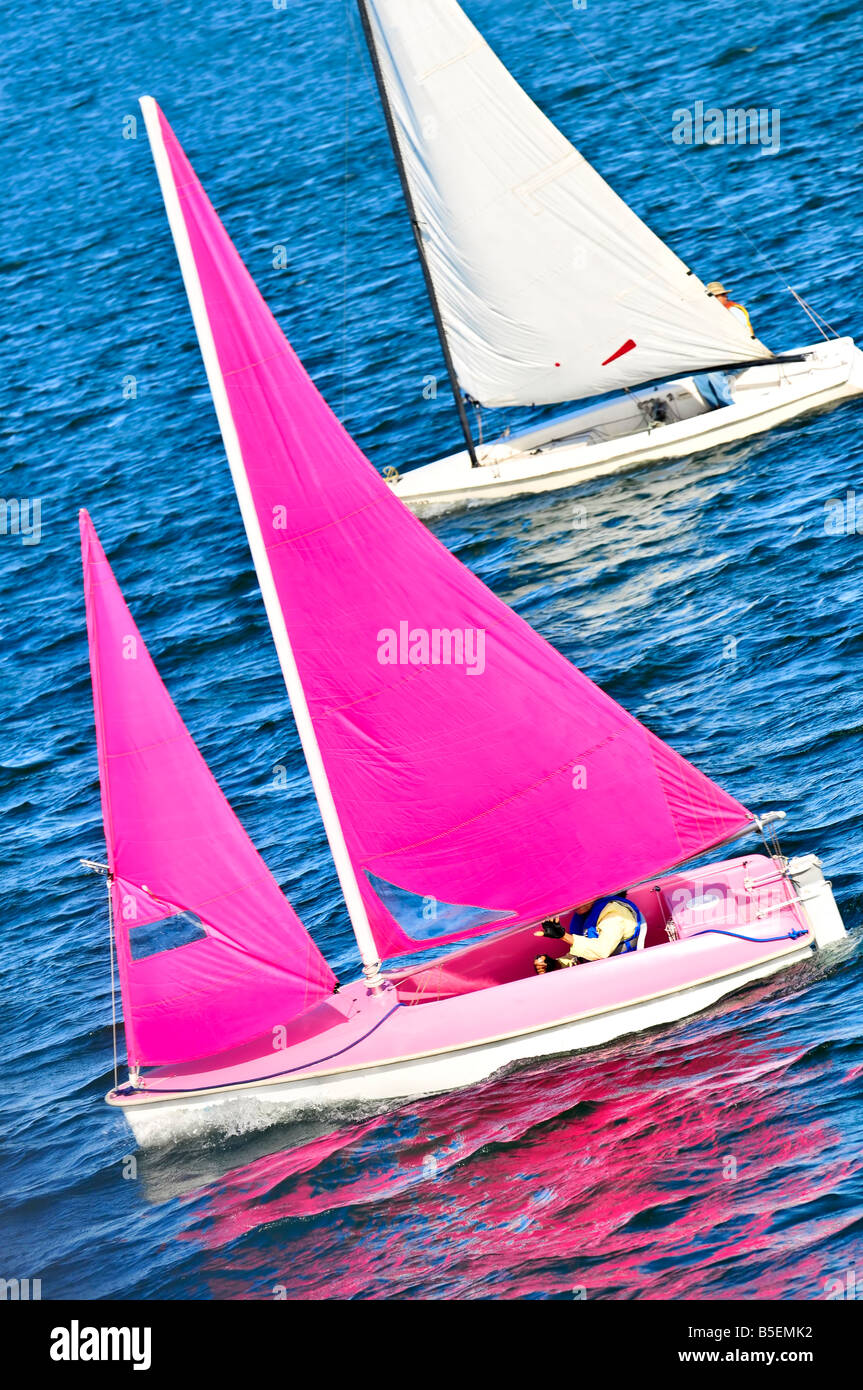 Small sailing vessels hi-res stock photography and images - Alamy