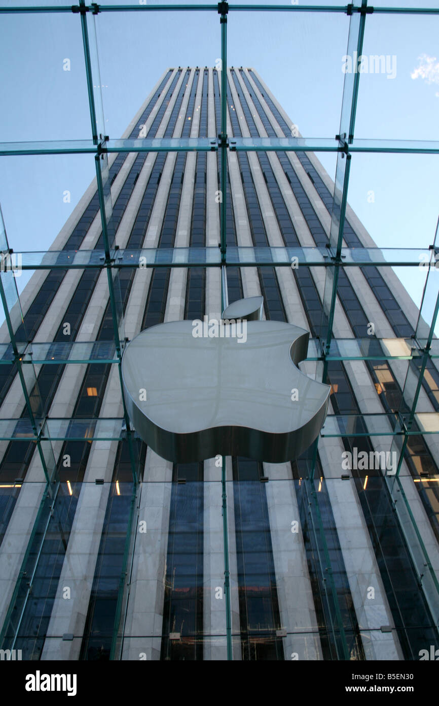 Apple building in New York city Stock Photo - Alamy